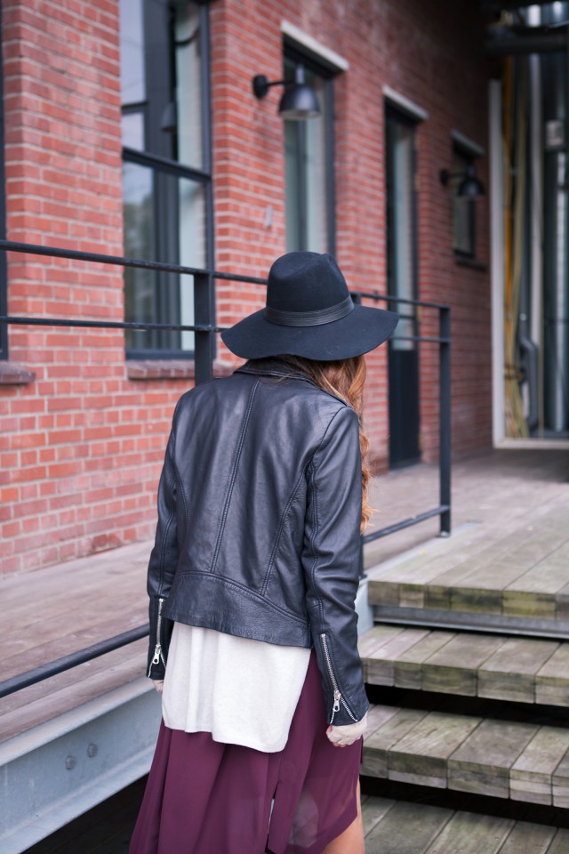Layering Game — Negin Mirsalehi